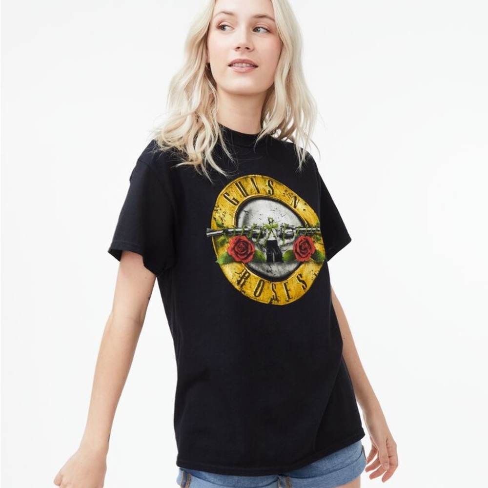 Classic Retro Guns N Roses Black Vintage Bullet Graph… - Gem